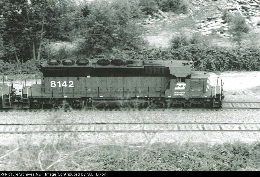 BN 8142 @ Long Siding